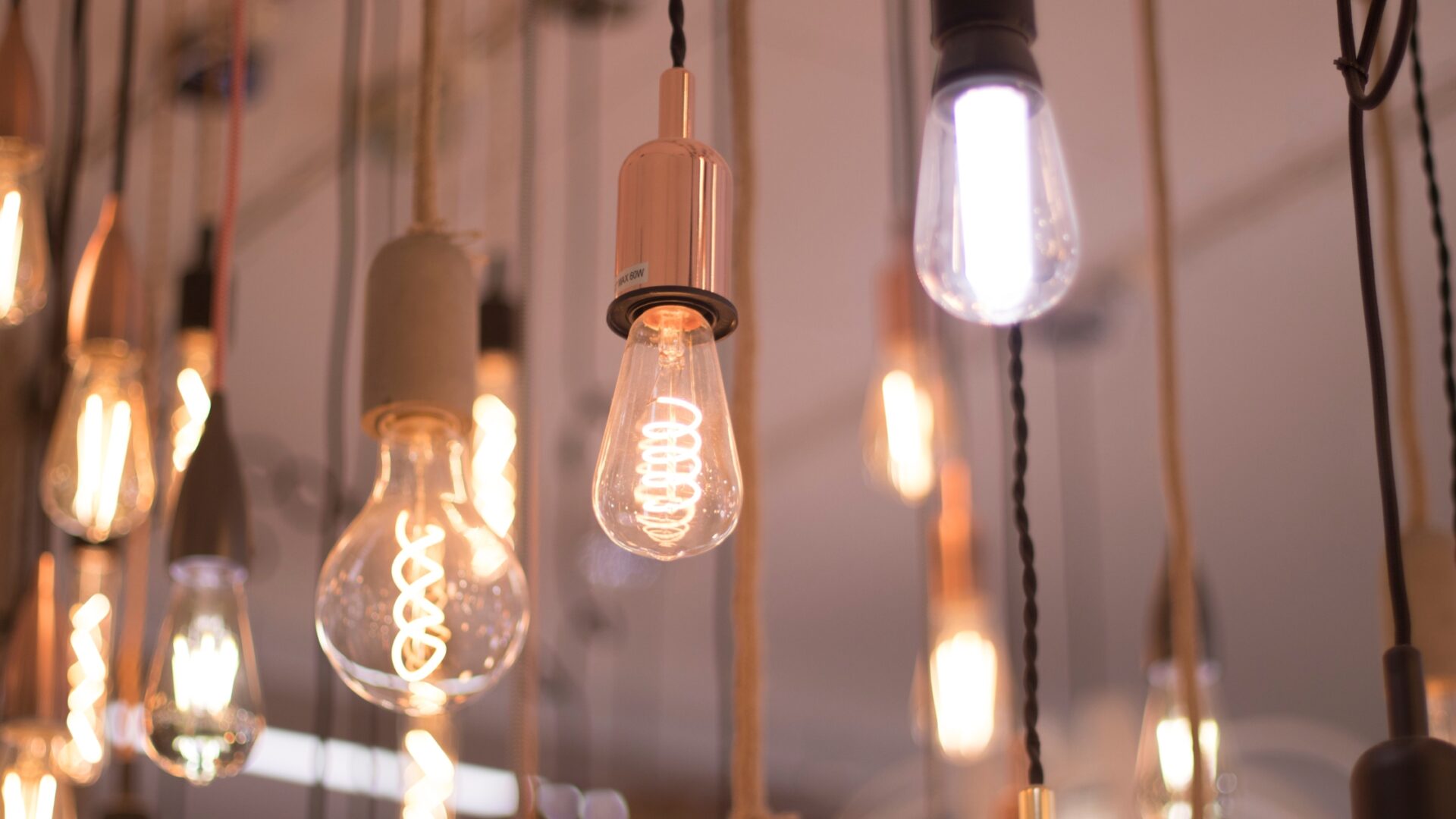 2019 lighting trends to illuminate your home - Product Care Recycling